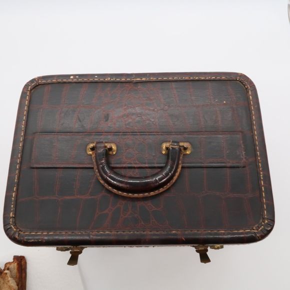 M.J. Belgrad | Bags | Vintage Travel Case Donby By Mj Belgrade Faux ...